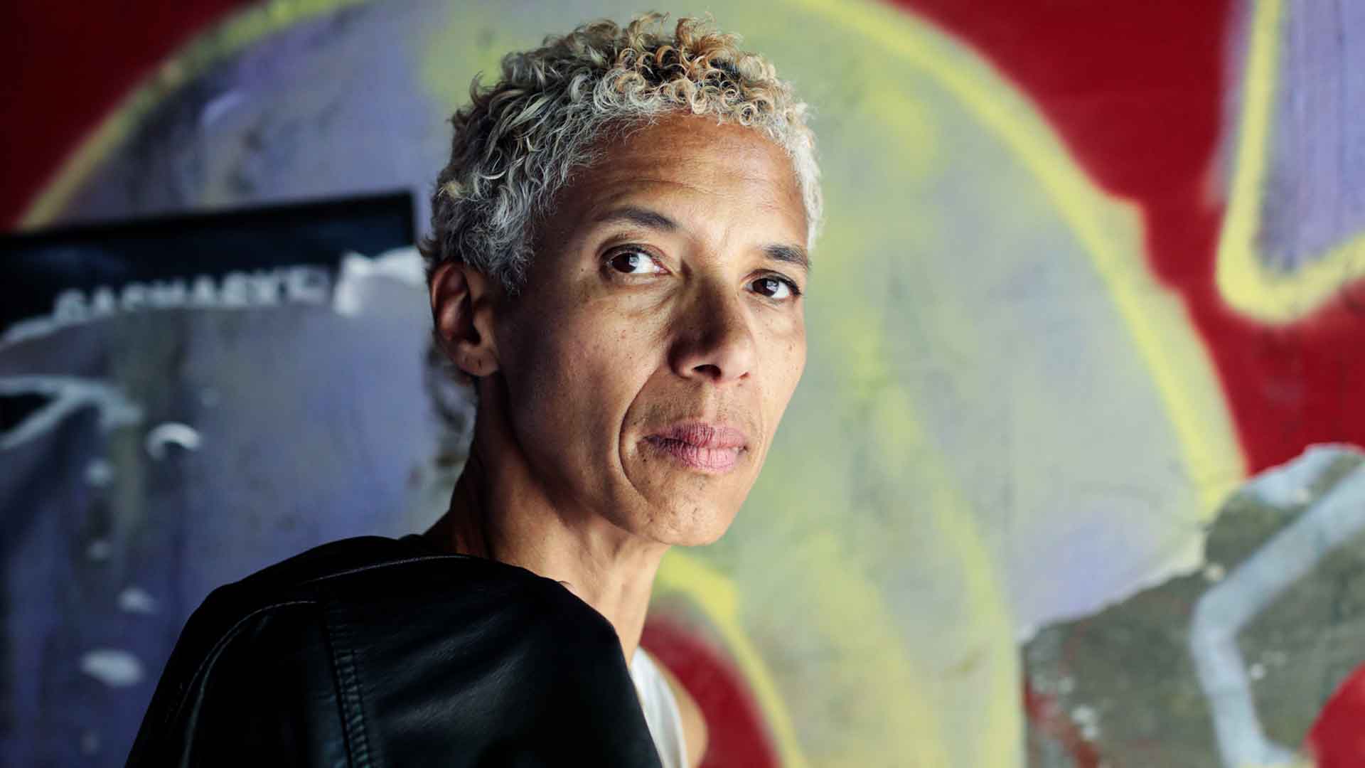 Sandra Moser - Schauspiel, Regie, Sprache, Film, TV, Radio und Bühne