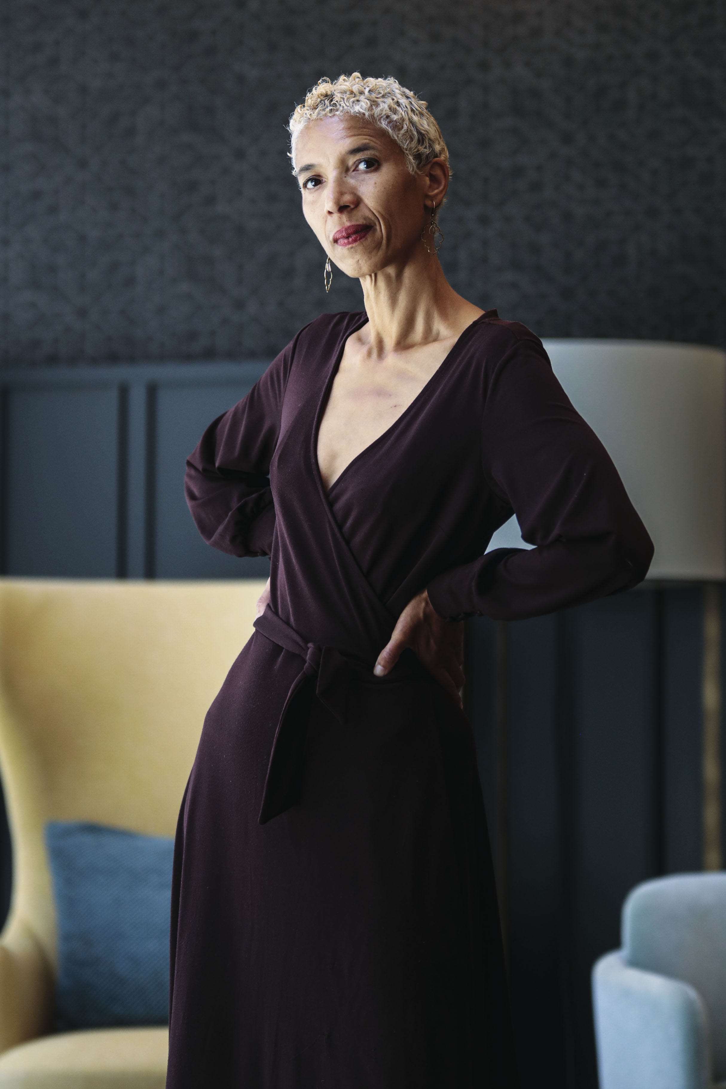 Sandra Moser - Schauspiel, Regie, Sprache, Film, TV, Radio und Bühne