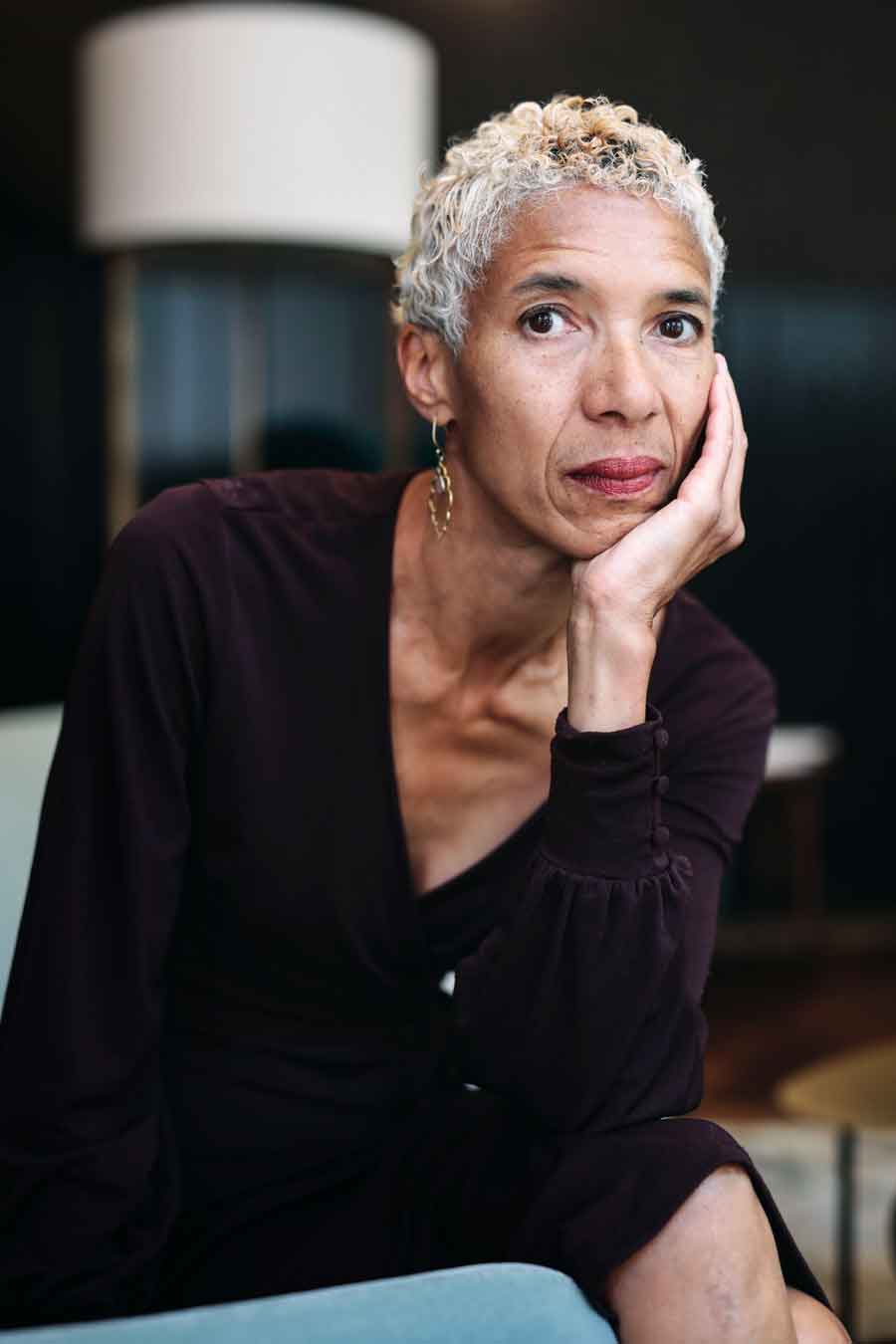 Sandra Moser - Schauspiel, Regie, Sprache, Film, TV, Radio und Bühne