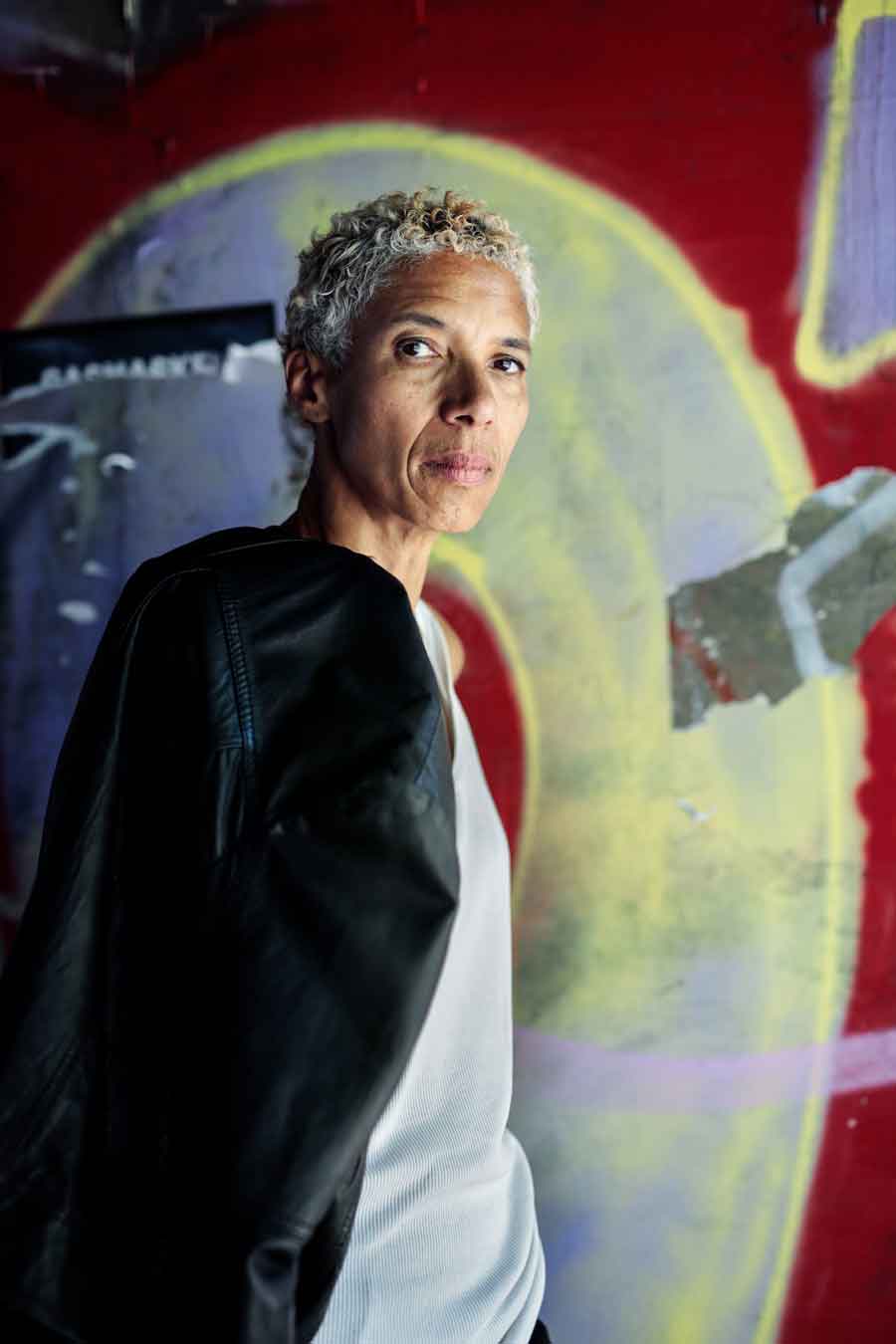 Sandra Moser - Schauspiel, Regie, Sprache, Film, TV, Radio und Bühne