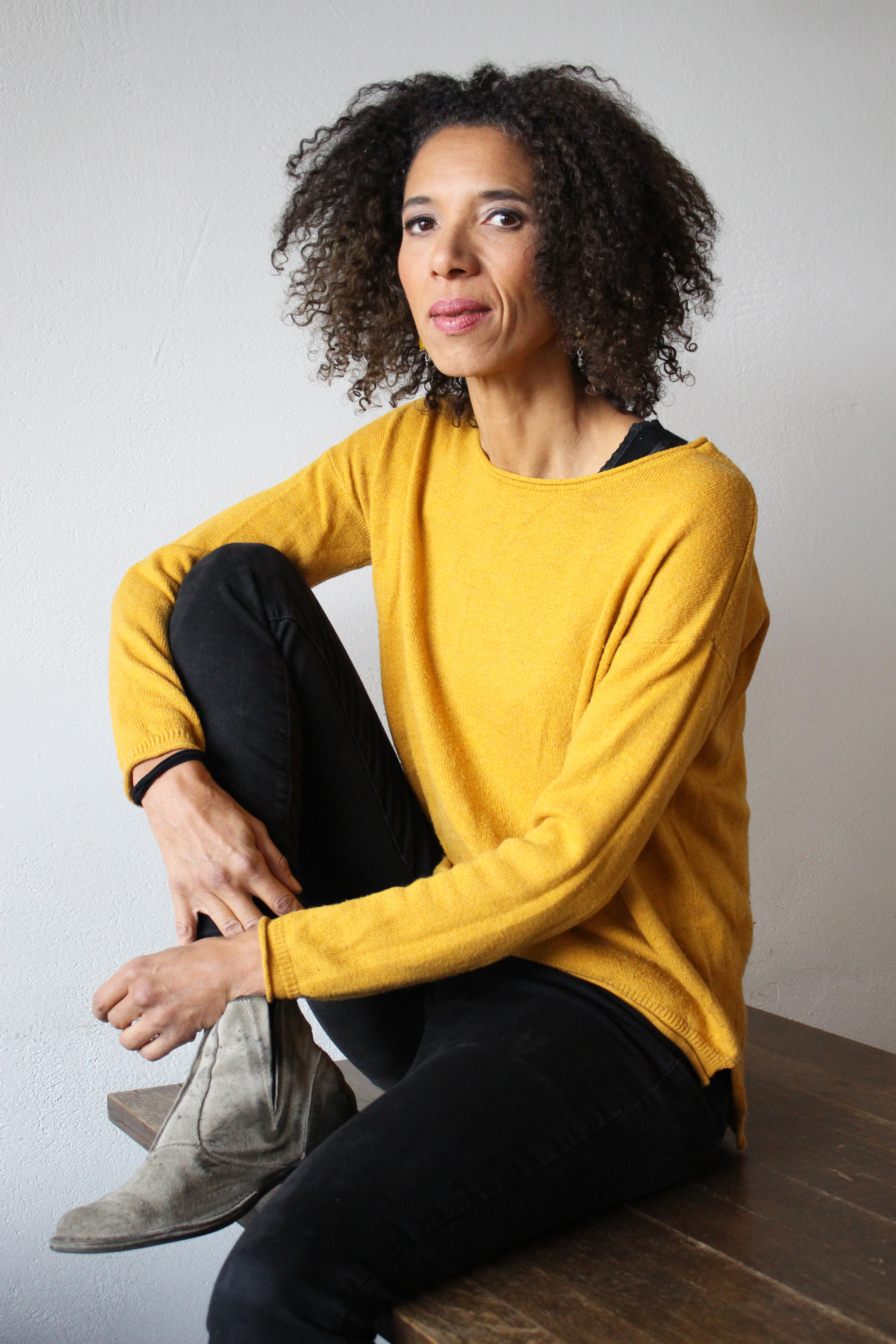 Sandra Moser - Schauspiel, Regie, Sprache, Film, TV, Radio und Bühne